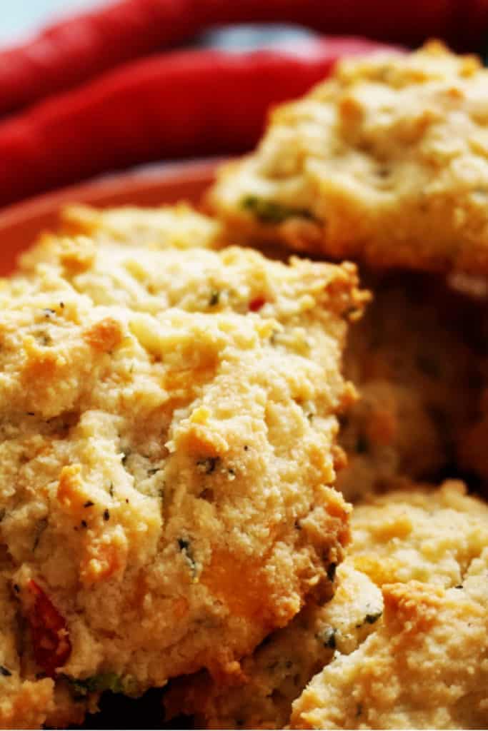 Keto Cheddar Jalapeno Biscuits | 3g Net Carbs - KetoConnect