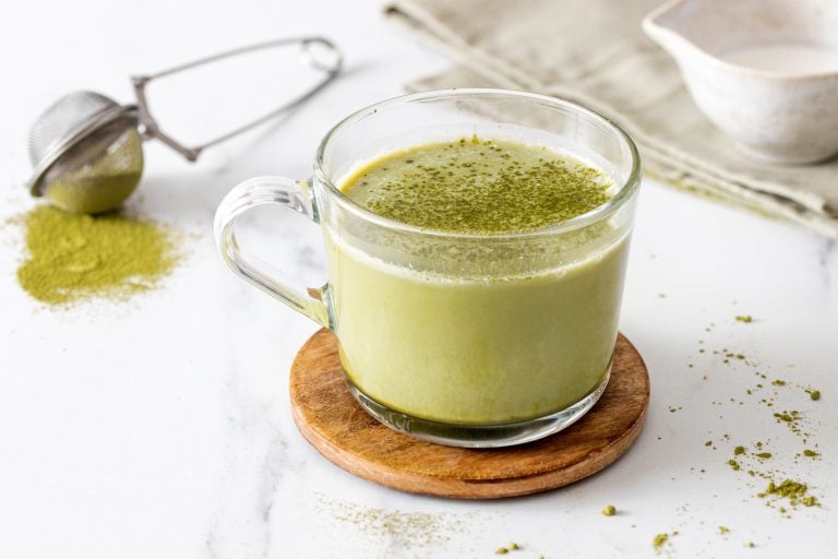 My Favorite Keto Matcha Latte Recipe - KetoConnect